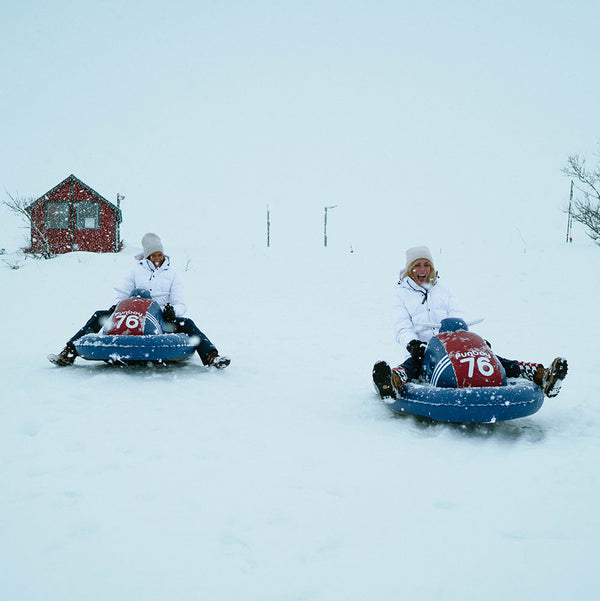 6 Reasons An Inflatable Sleigh is The Best Way to Sled - FUNBOY