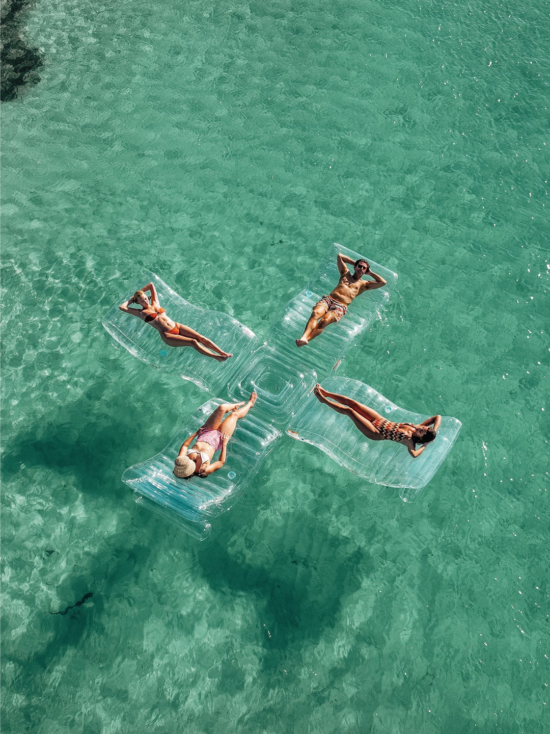 FUNBOY | the world's best luxury pool floats