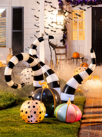 How To Throw the Best Halloween Party: 21 Ideas | FUNBOY - FUNBOY